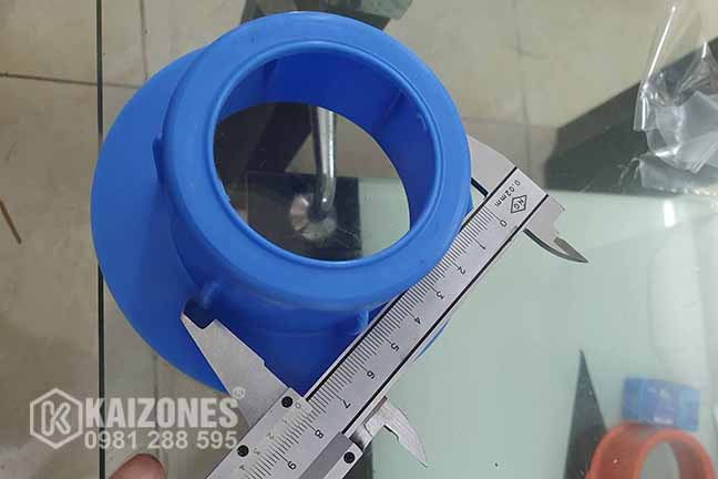 Nắp nhựa bịt đầu cuộn D77